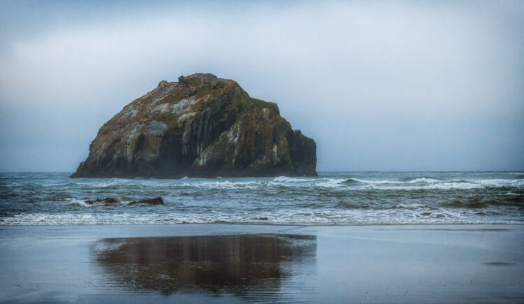 Face Rock State Scenic Viewpoint & Circles in the Sand - Bandon, Oregon ...